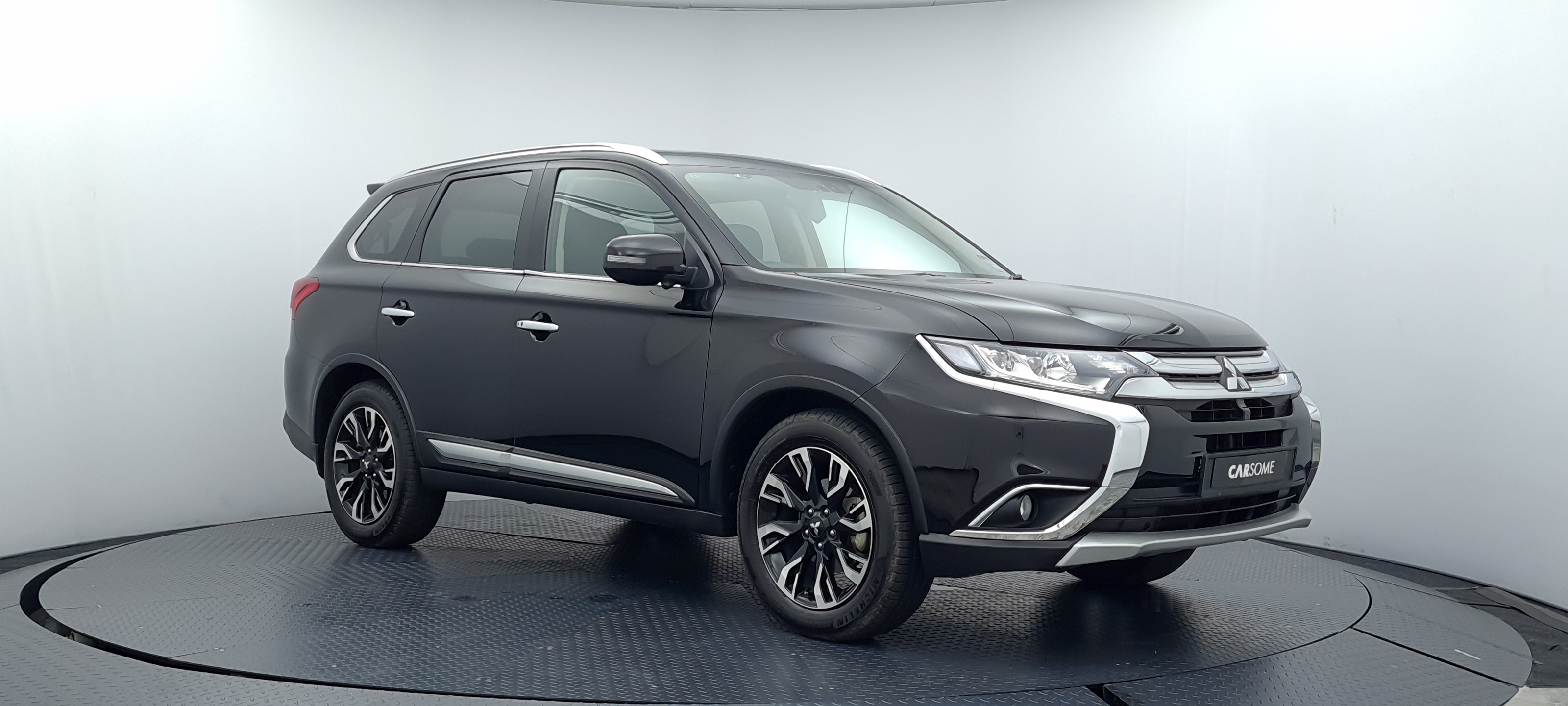 Buy used 2018 Mitsubishi OUTLANDER AWD 2.0 – Carsome.my