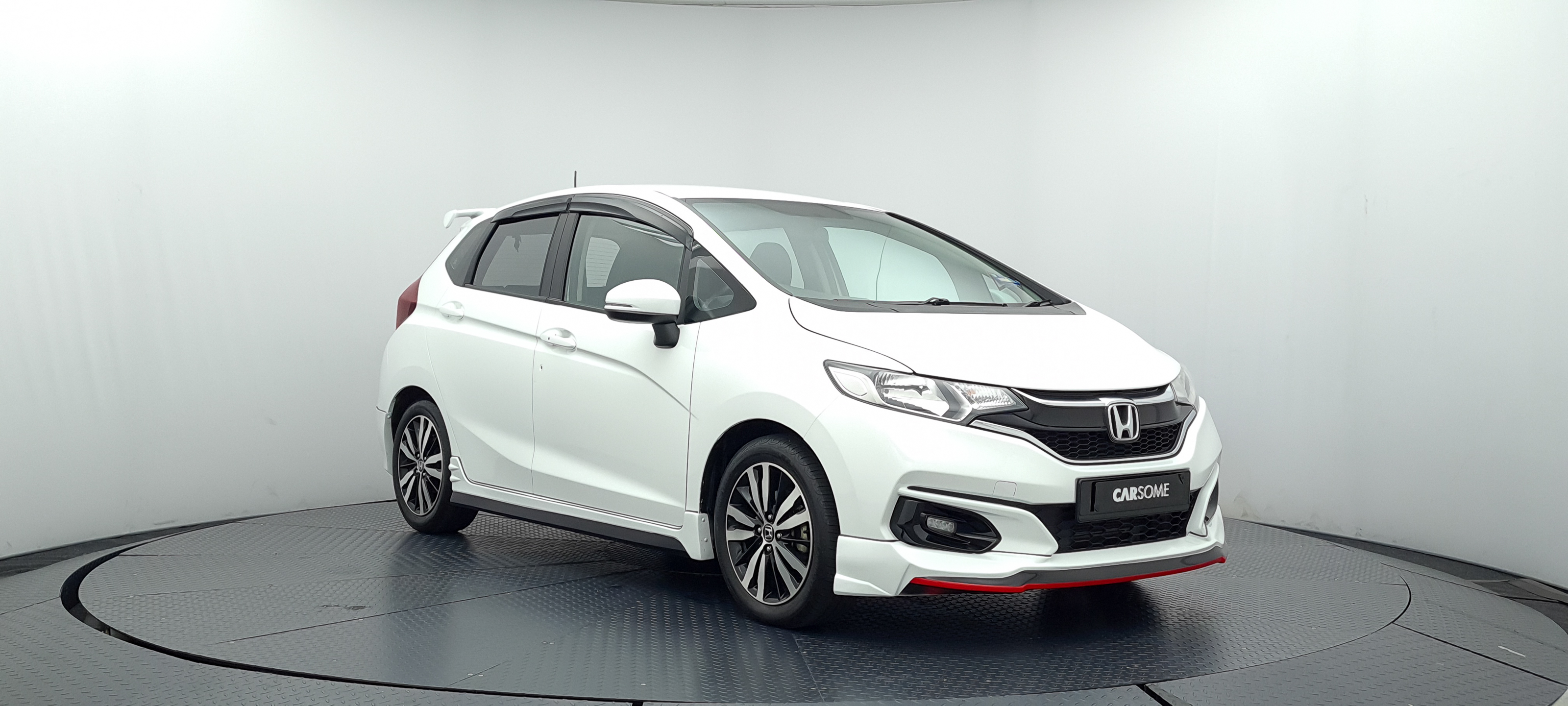 Buy used 2017 Honda JAZZ V 1.5 – Carsome.my