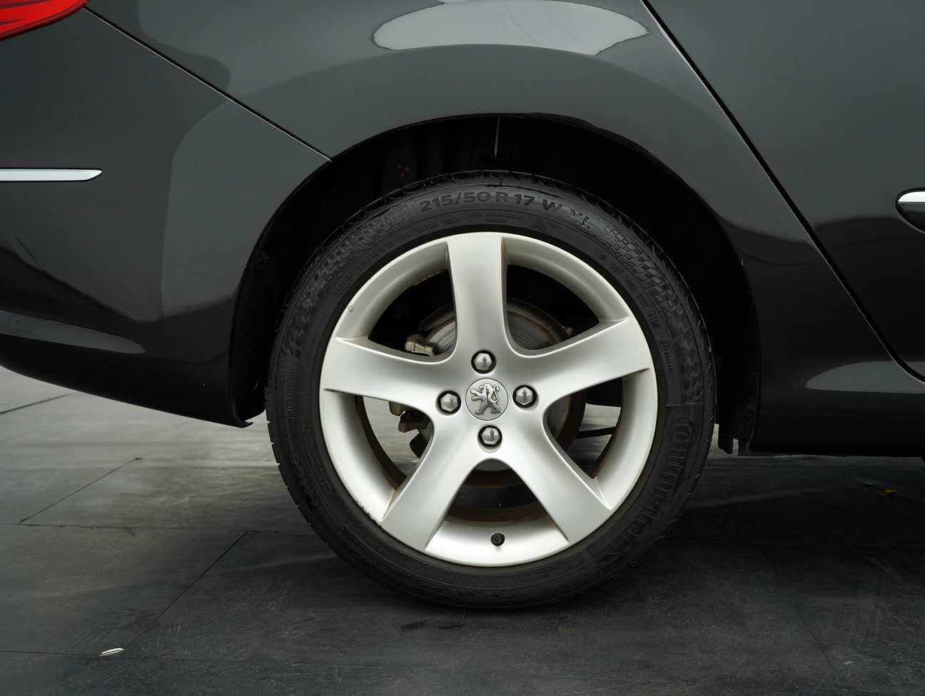 Buy used 2013 Peugeot 408 2.0 – Carsome.my