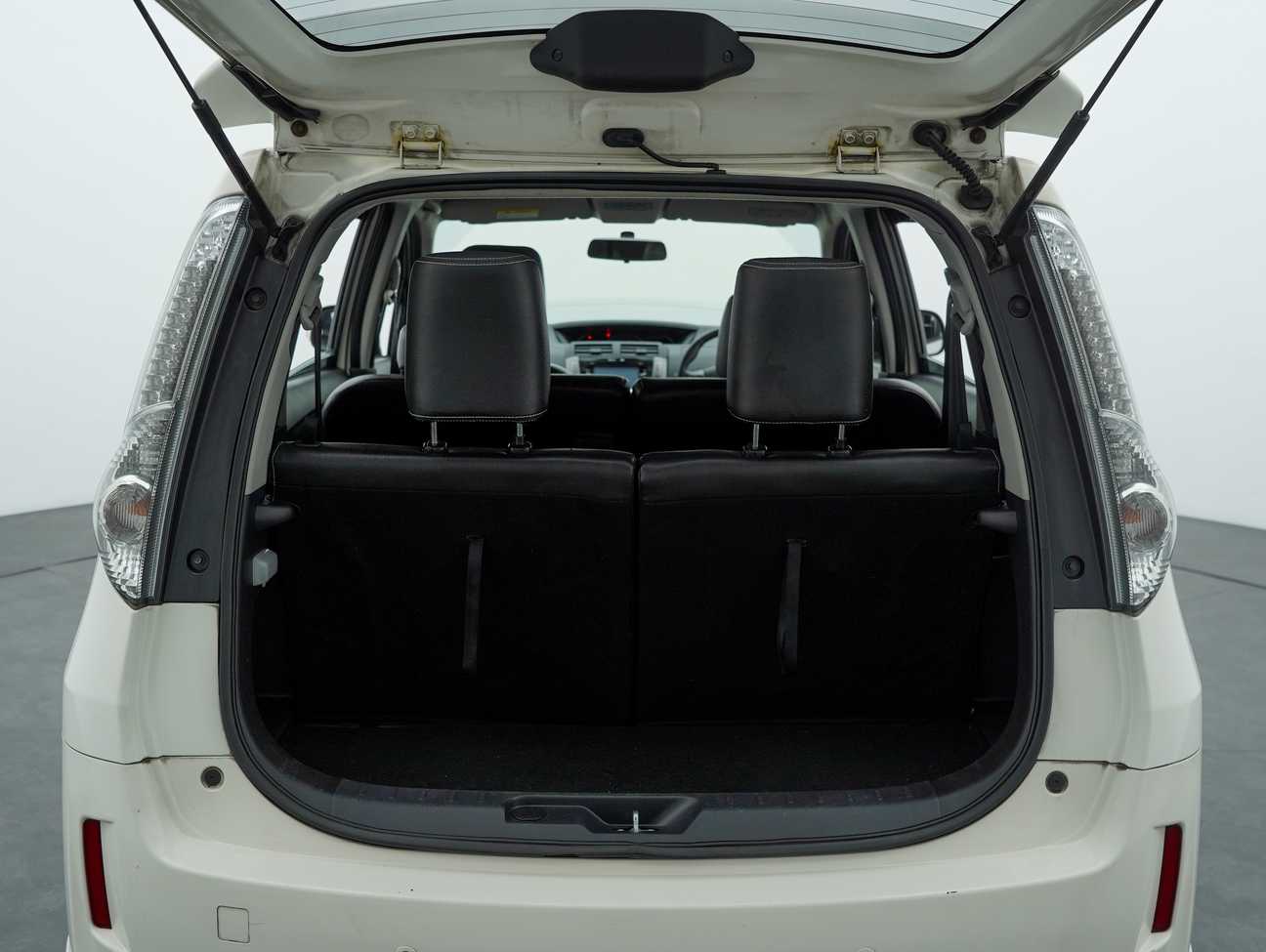 Buy used 2014 Perodua Alza Advance 1.5 – Carsome.my