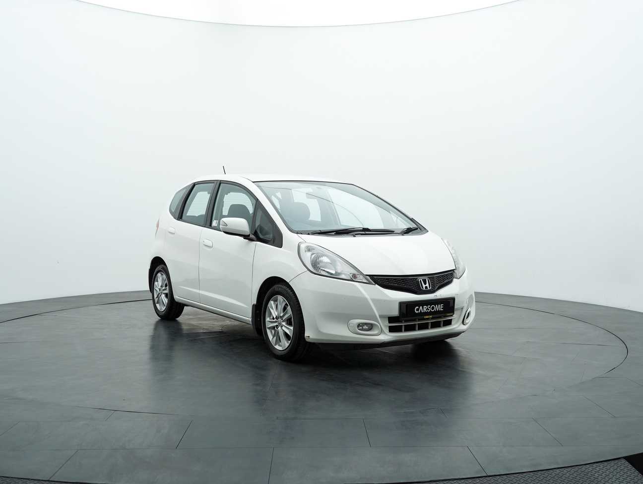 Buy used 2014 Honda Jazz i-VTEC 1.5 – Carsome.my