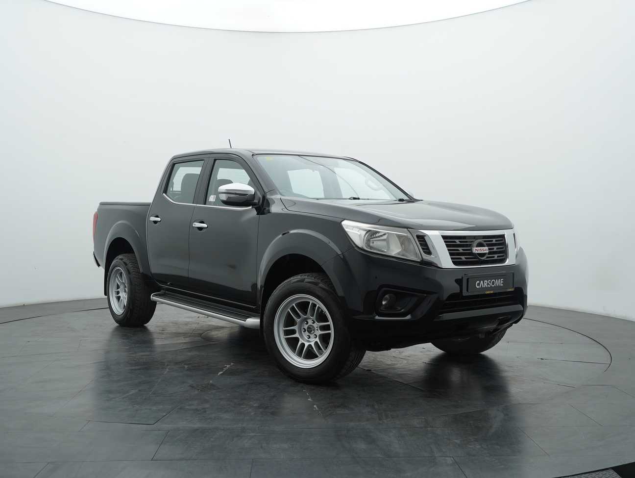 Buy used 2017 Nissan Navara NP300 V Dual Cab 2.5 – Carsome.my