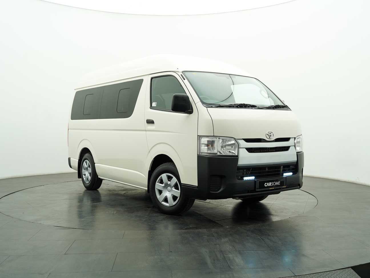 Buy used 2016 Toyota Hiace Window Van 2.5 – Carsome.my