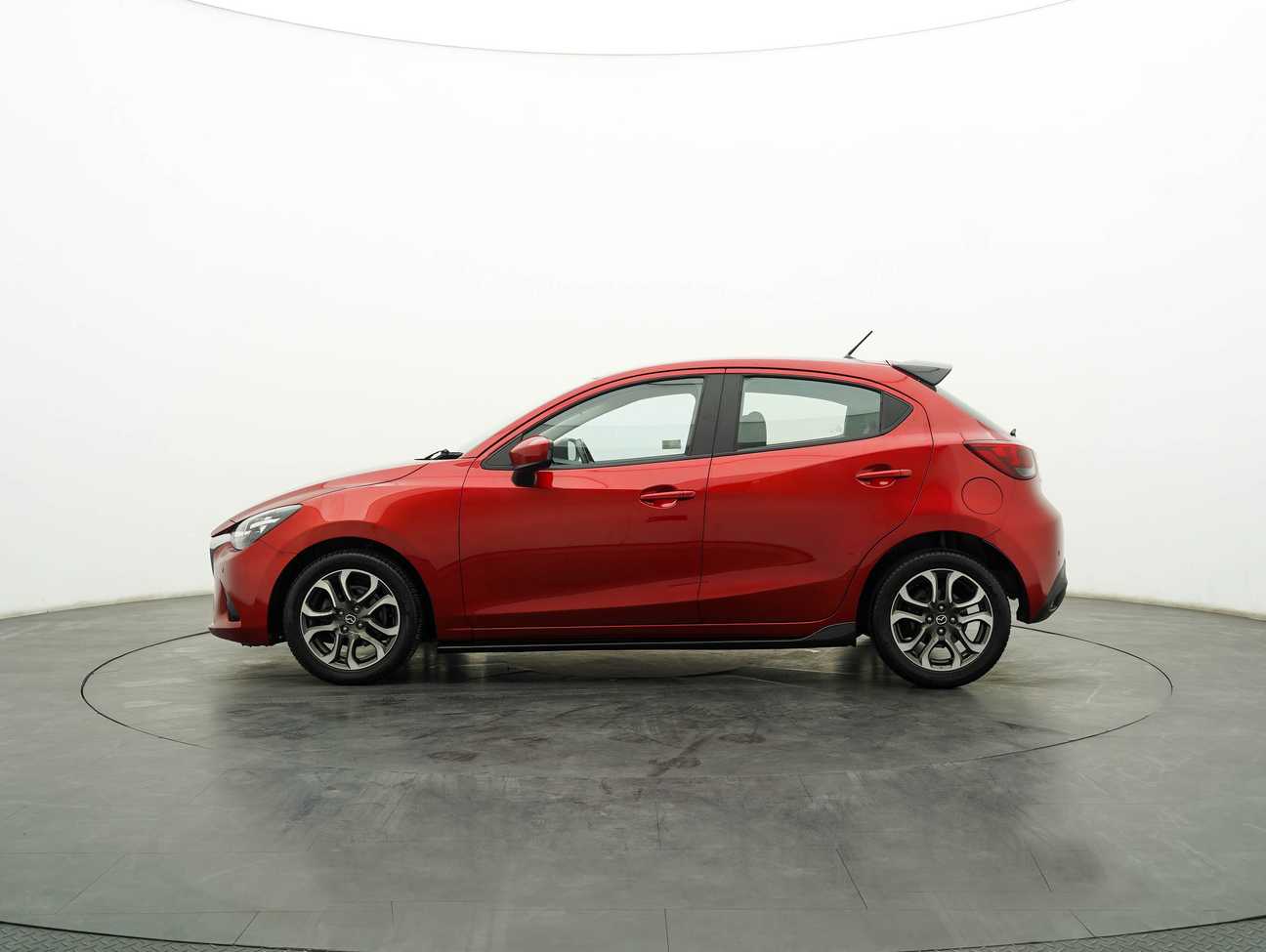Buy used 2015 Mazda 2 SKYACTIV-G 1.5 – Carsome.my