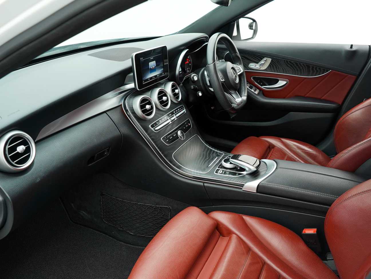 Buy used 2018 Mercedes-Benz C200 Avantgarde 2.0 – Carsome.my