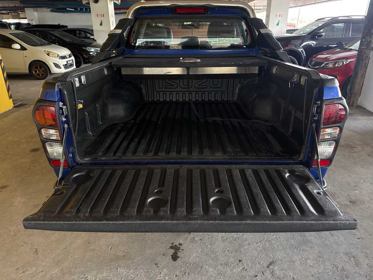 Buy used 2019 Isuzu D-Max Premium Dual Cab 4x4 1.9 – Carsome.my