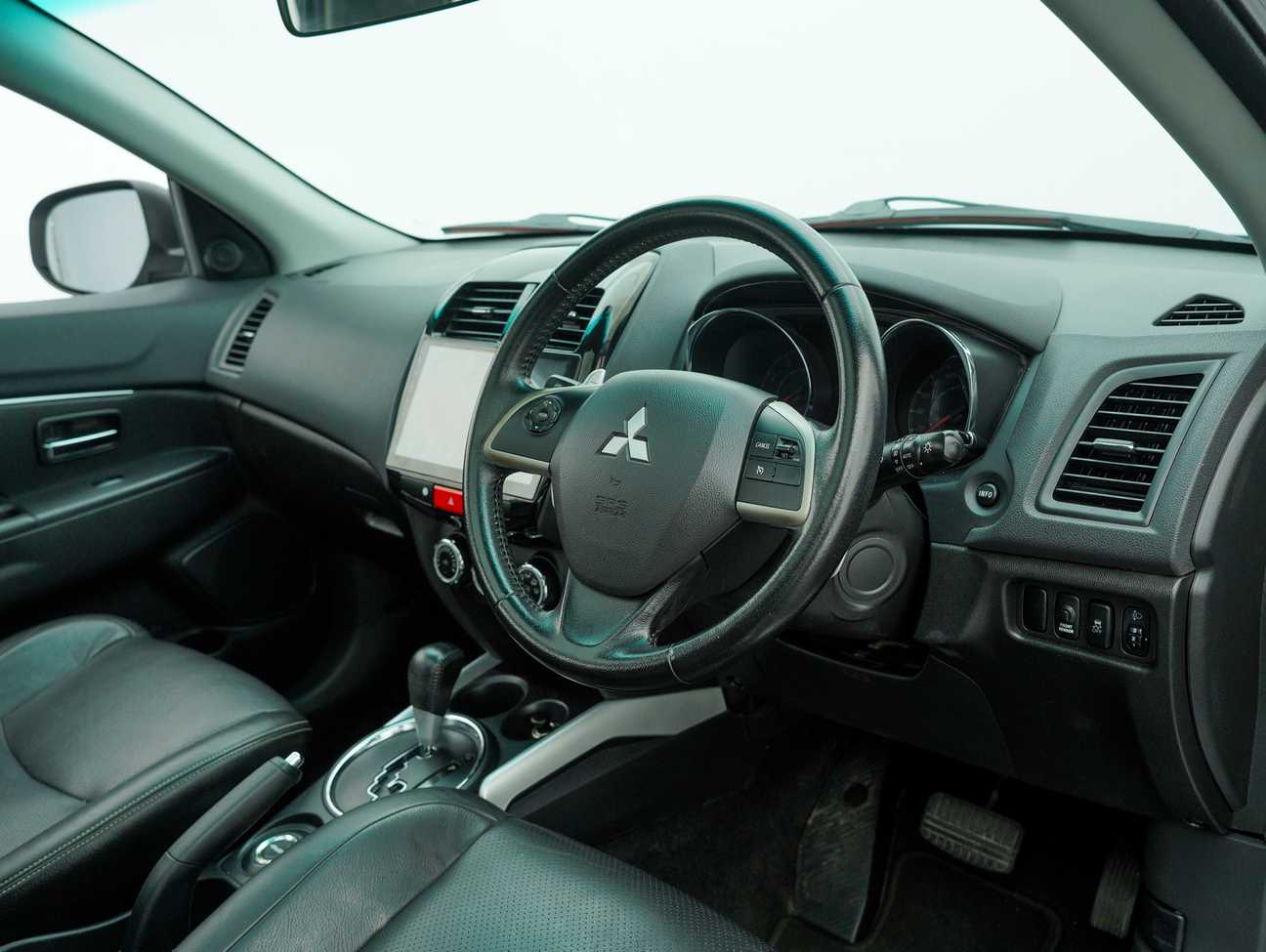 Buy used 2014 Mitsubishi ASX 2.0 – Carsome.my