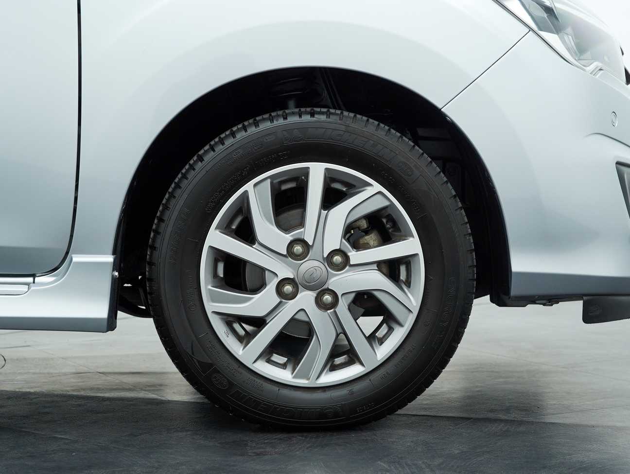 Buy used 2017 Perodua Bezza Advance 1.3 – Carsome.my