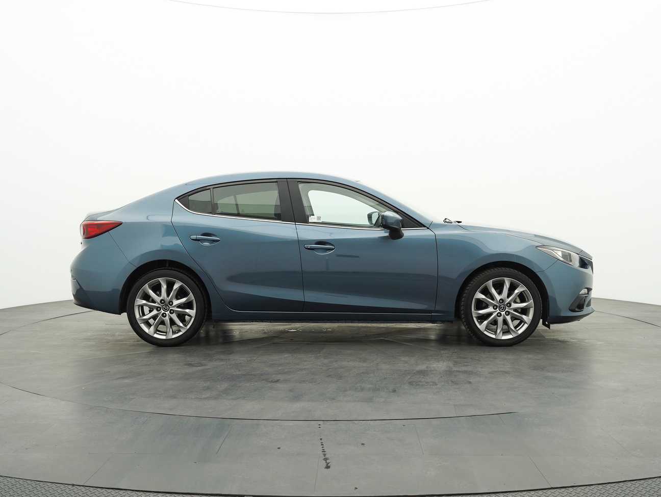Buy used 2016 Mazda 3 SEDAN SKYACTIV-G (CKD) 2.0 – Carsome.my