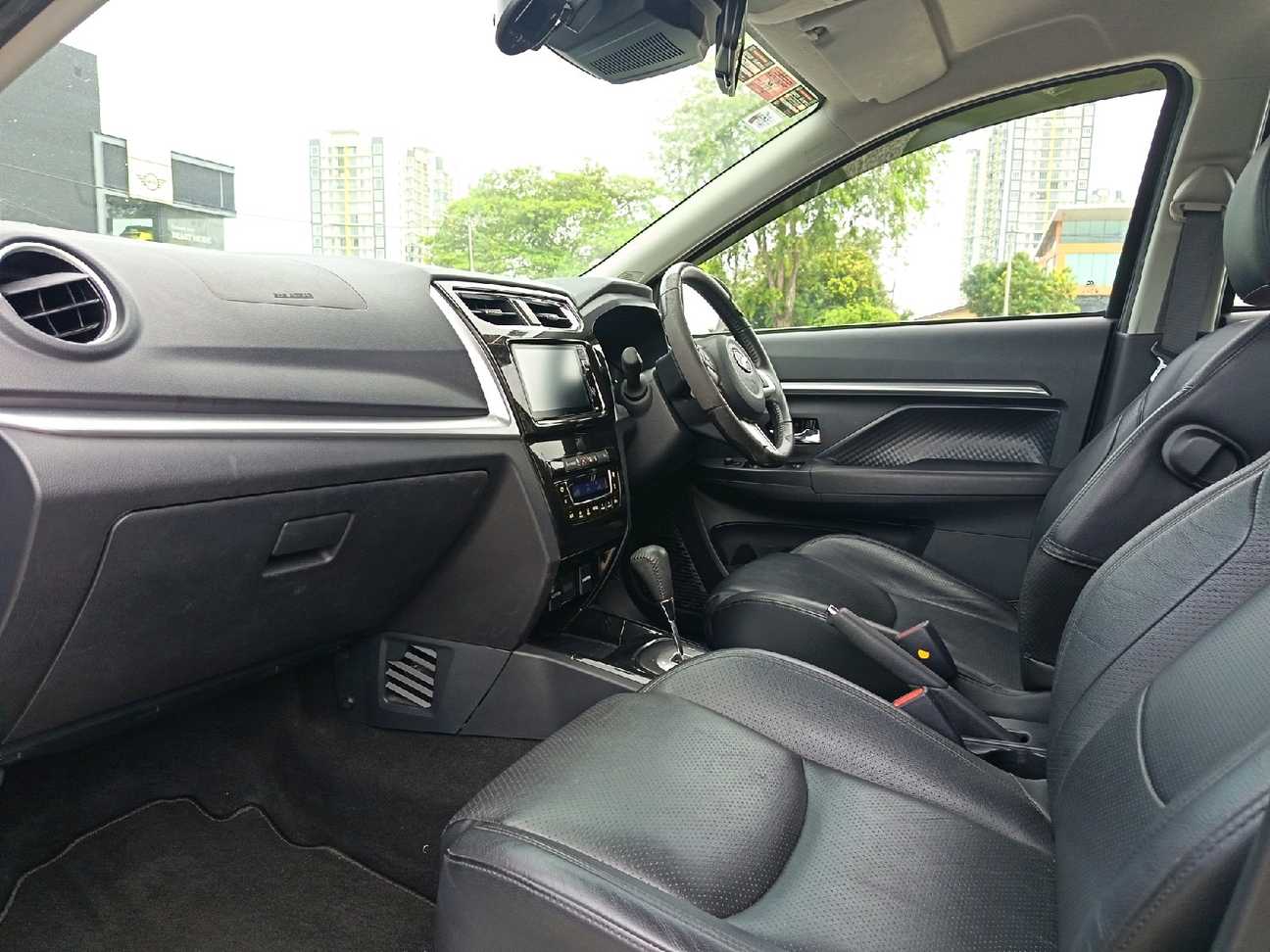 Buy used 2020 Perodua Aruz AV 1.5 – Carsome.my
