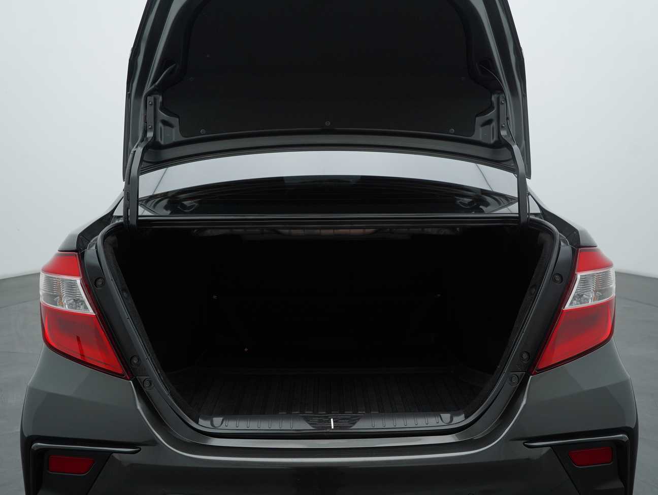 Buy used 2022 Perodua Bezza Advance 1.3 – Carsome.my