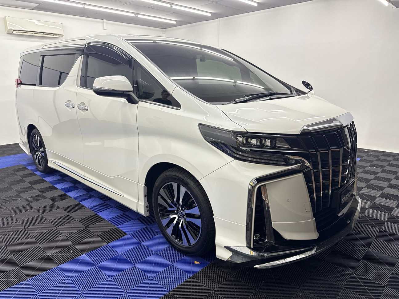 Buy used 2020 Toyota Alphard G S C Package 2.5 – Carsome.my