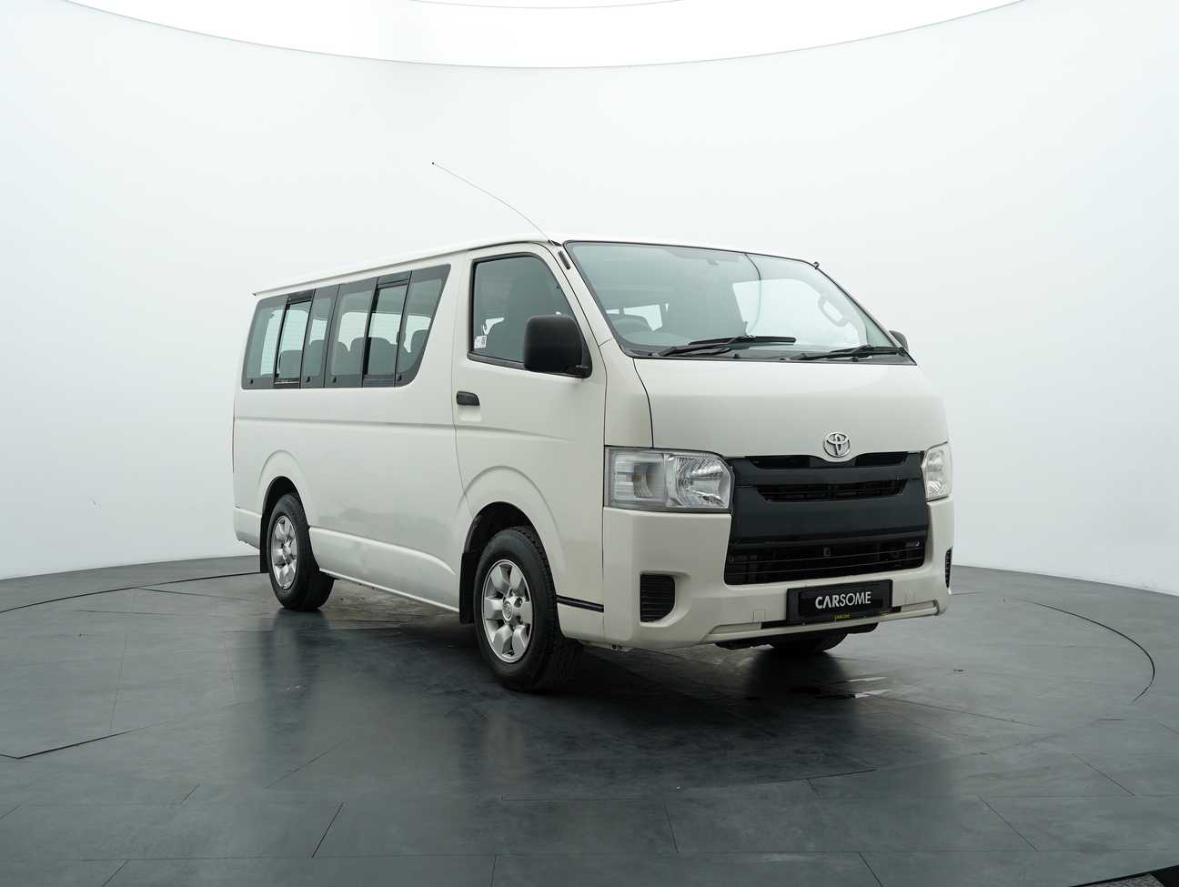Buy used 2014 Toyota Hiace Window Van 2.5 – Carsome.my