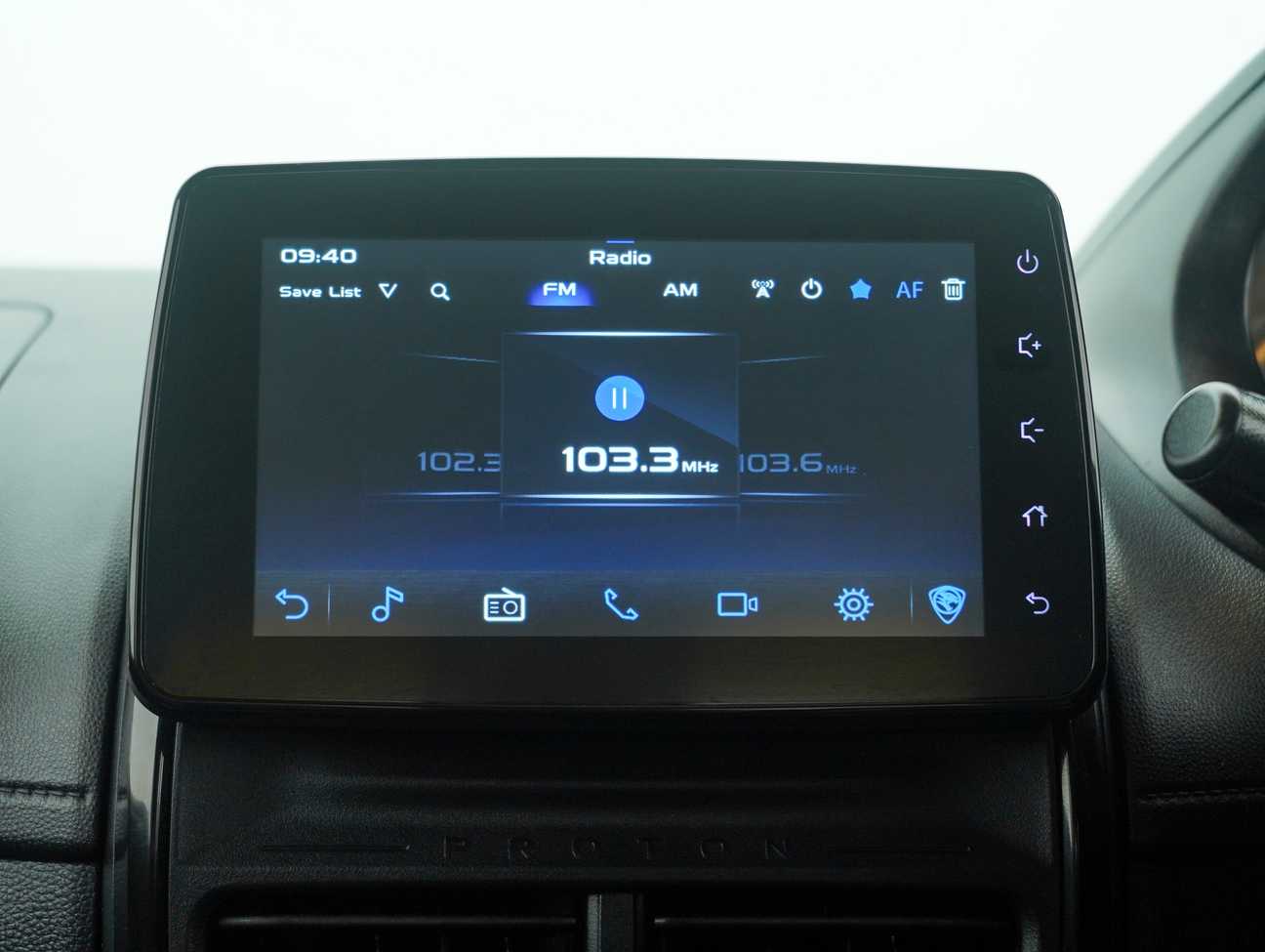 Buy used 2021 Proton Saga R3 1.3 – Carsome.my