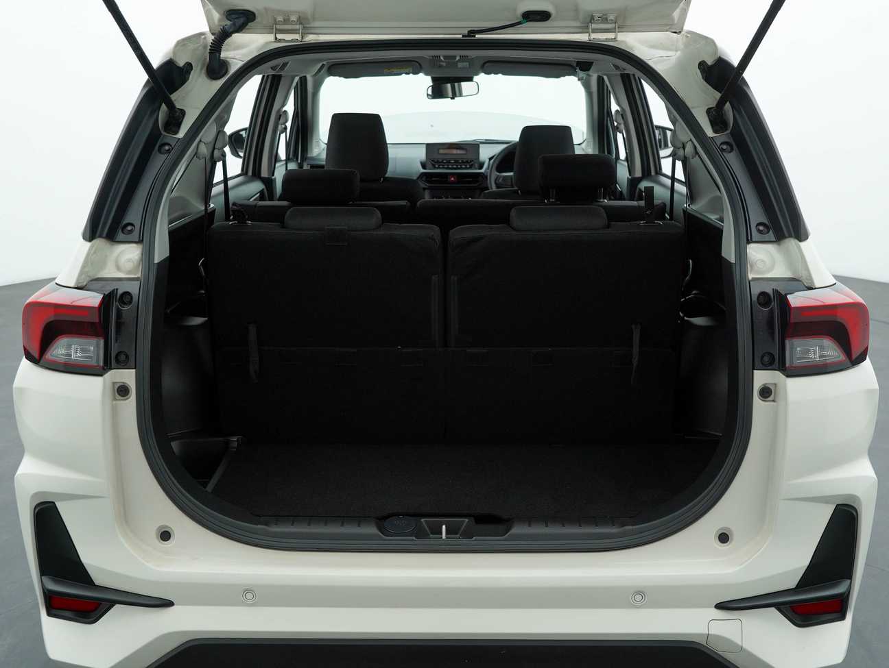 Buy used 2022 Perodua Alza X 1.5 – Carsome.my